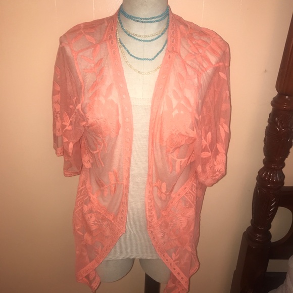 entro | Tops | Bnwt Lacey Coral Entro Very Versatile Top Gorgeous ...